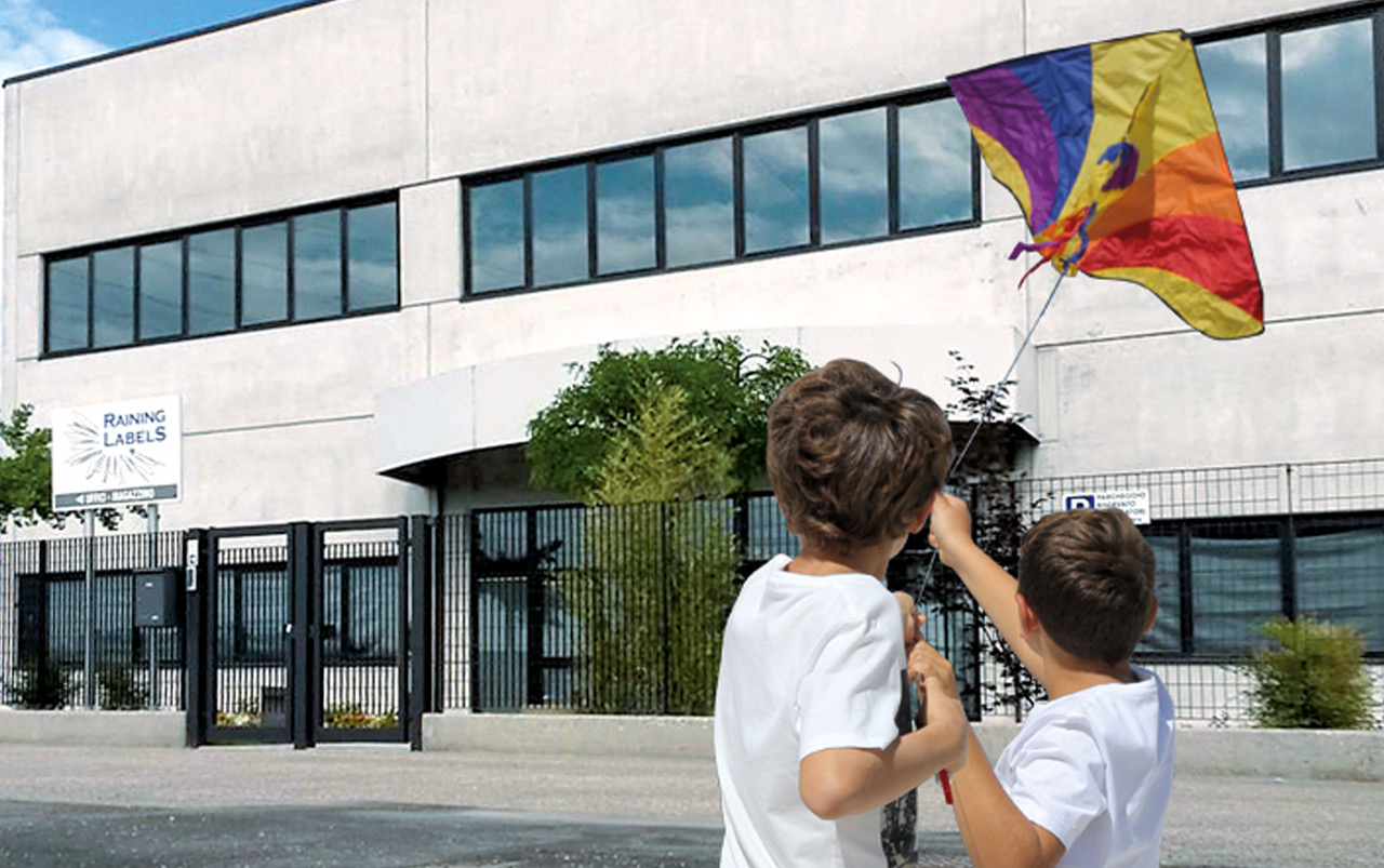 Storia - Raining Labels